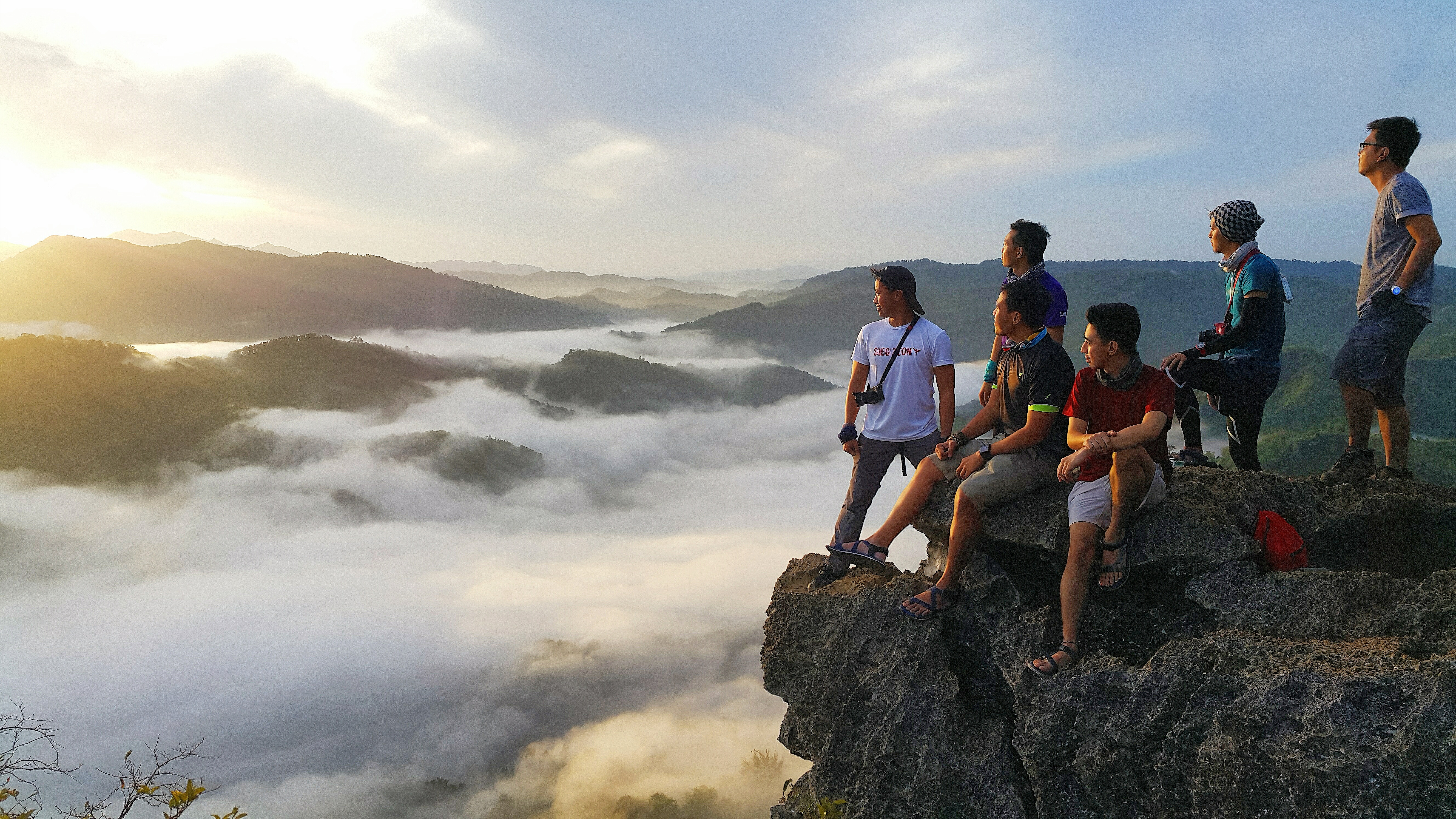 EXPLORING MT. BINICAYAN AND MT. PAMITINAN! – K.O. the Explorer