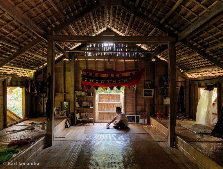 Exploring LAKE SEBU: Home of the Dream Weavers – K.O. the Explorer